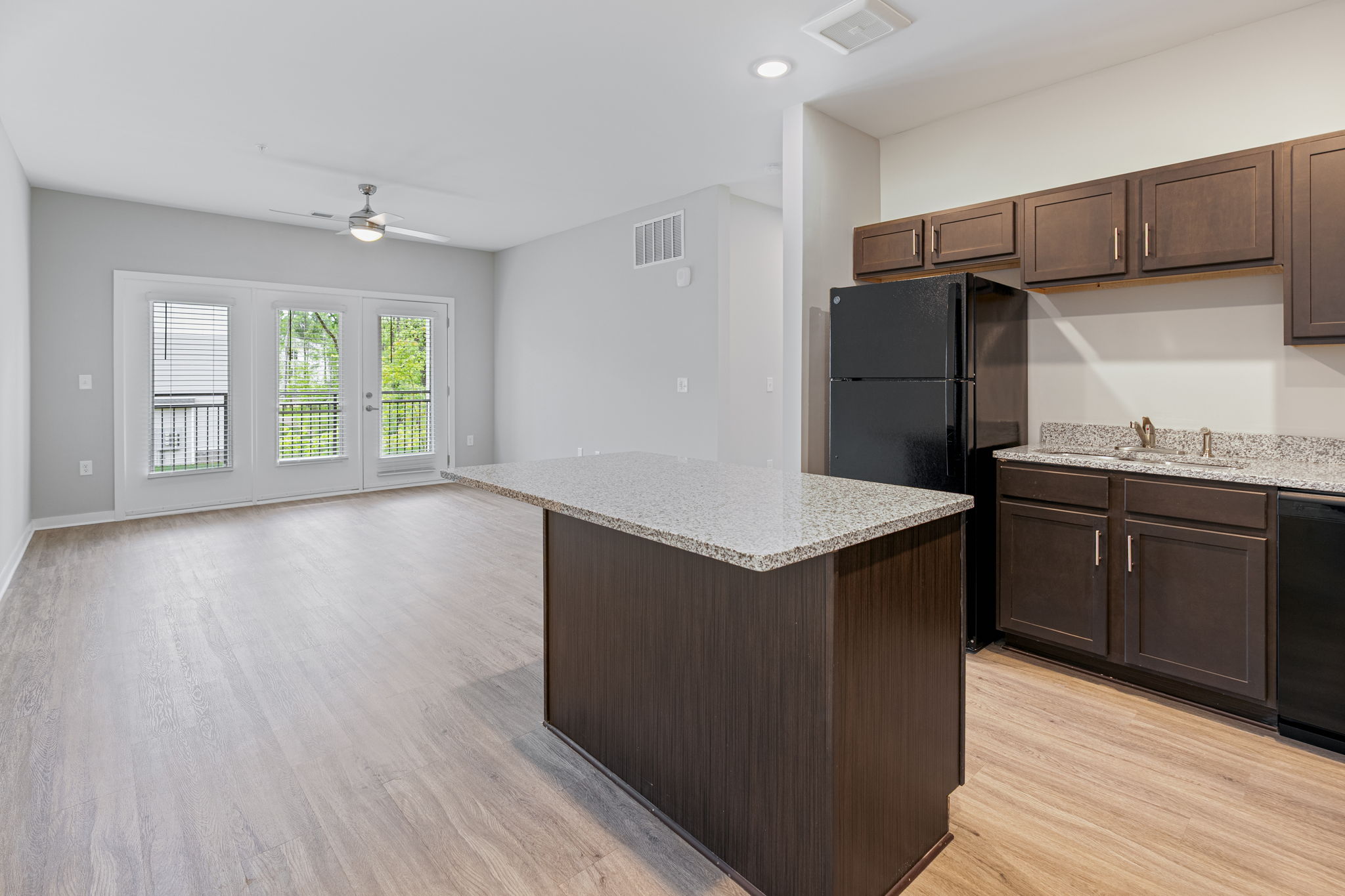 Home - Laurel at the Woodlands